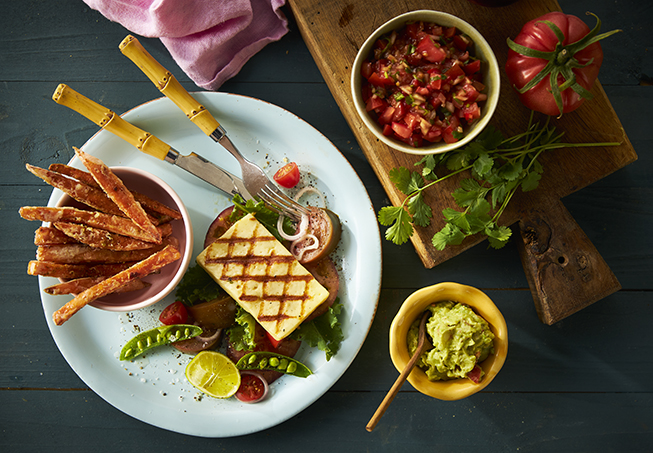 Pannoumi med pico de gallo och guacamole | Martin & Servera